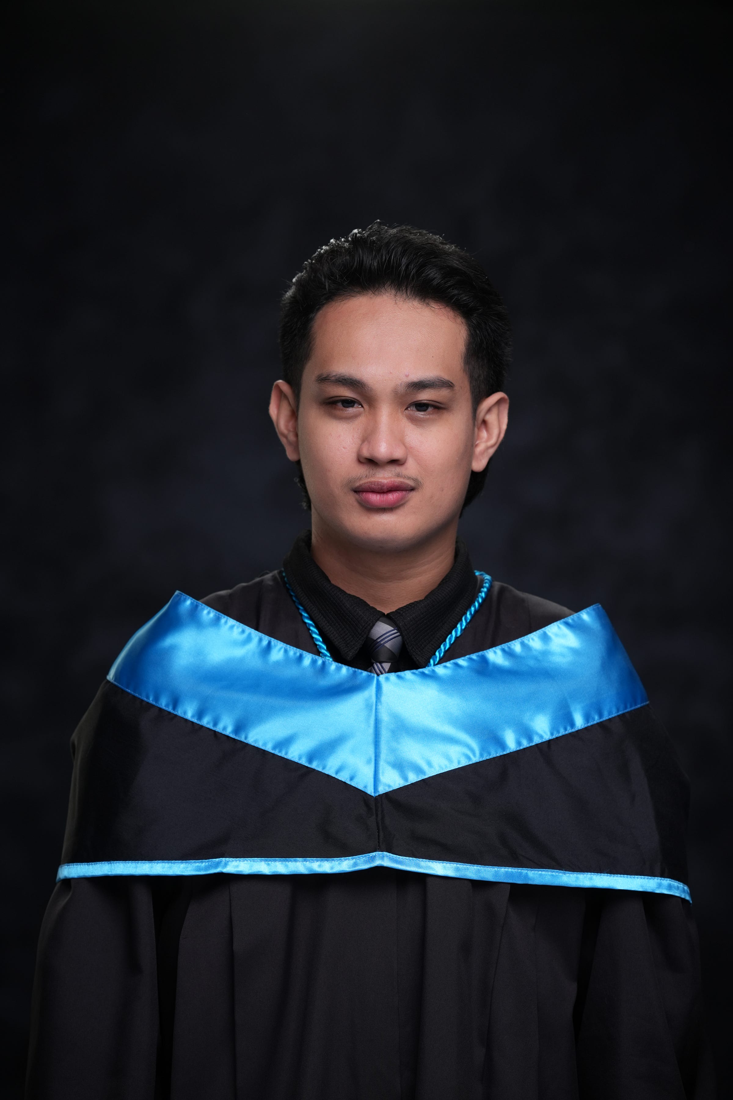 Zeke Akim Sarabillo – Medium