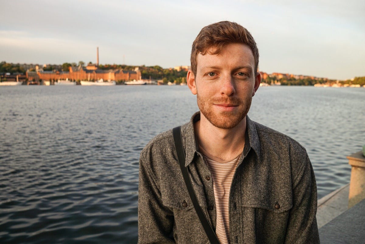 F Cary Snyder – Medium