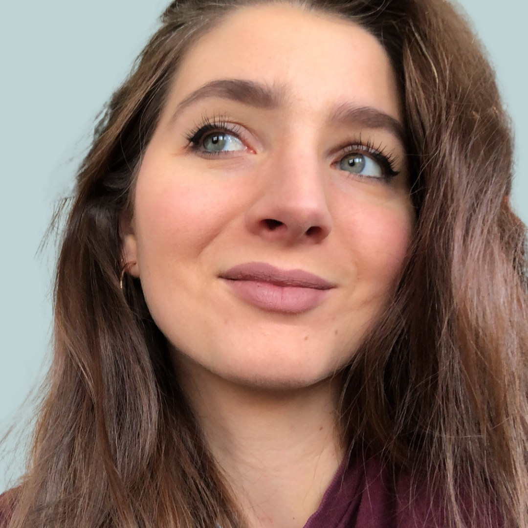 Anna Radonic – Medium