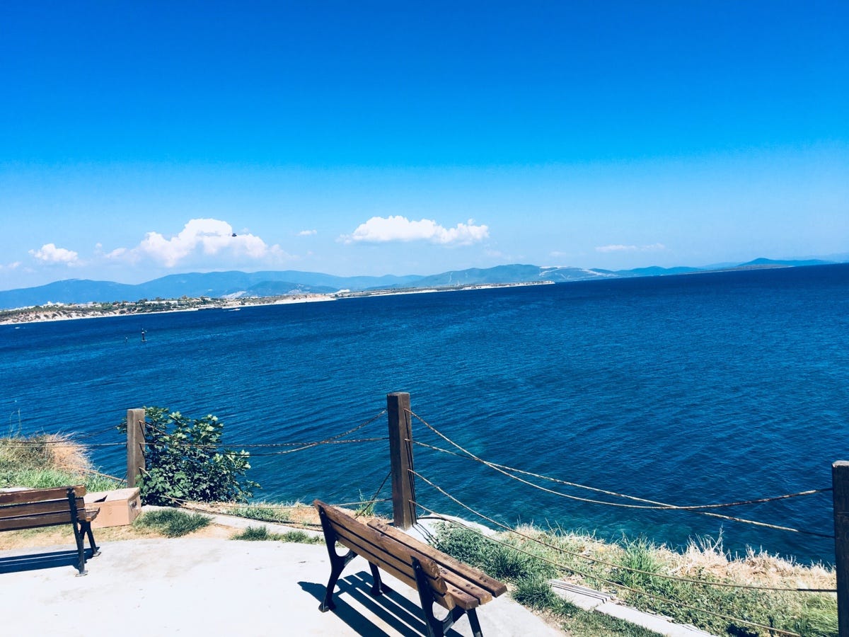 Funda Topal – Medium