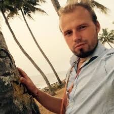 Dennis jonathan – Medium