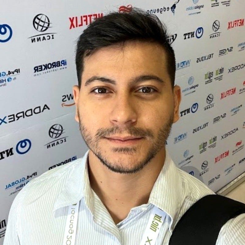 Isaac Fernandes – Medium