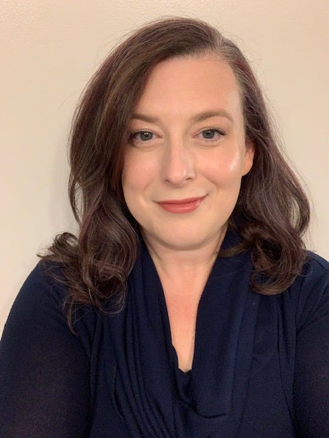 Allie Yohn – Medium