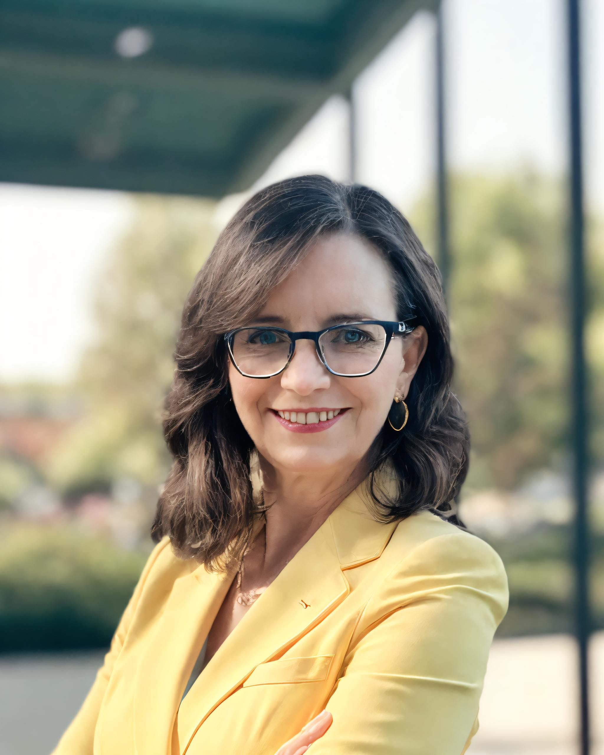 FelicityB – Medium