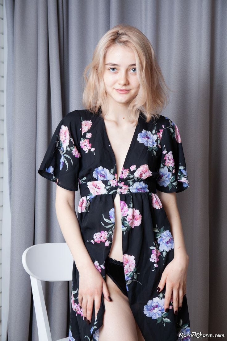 Ava Smith – Medium