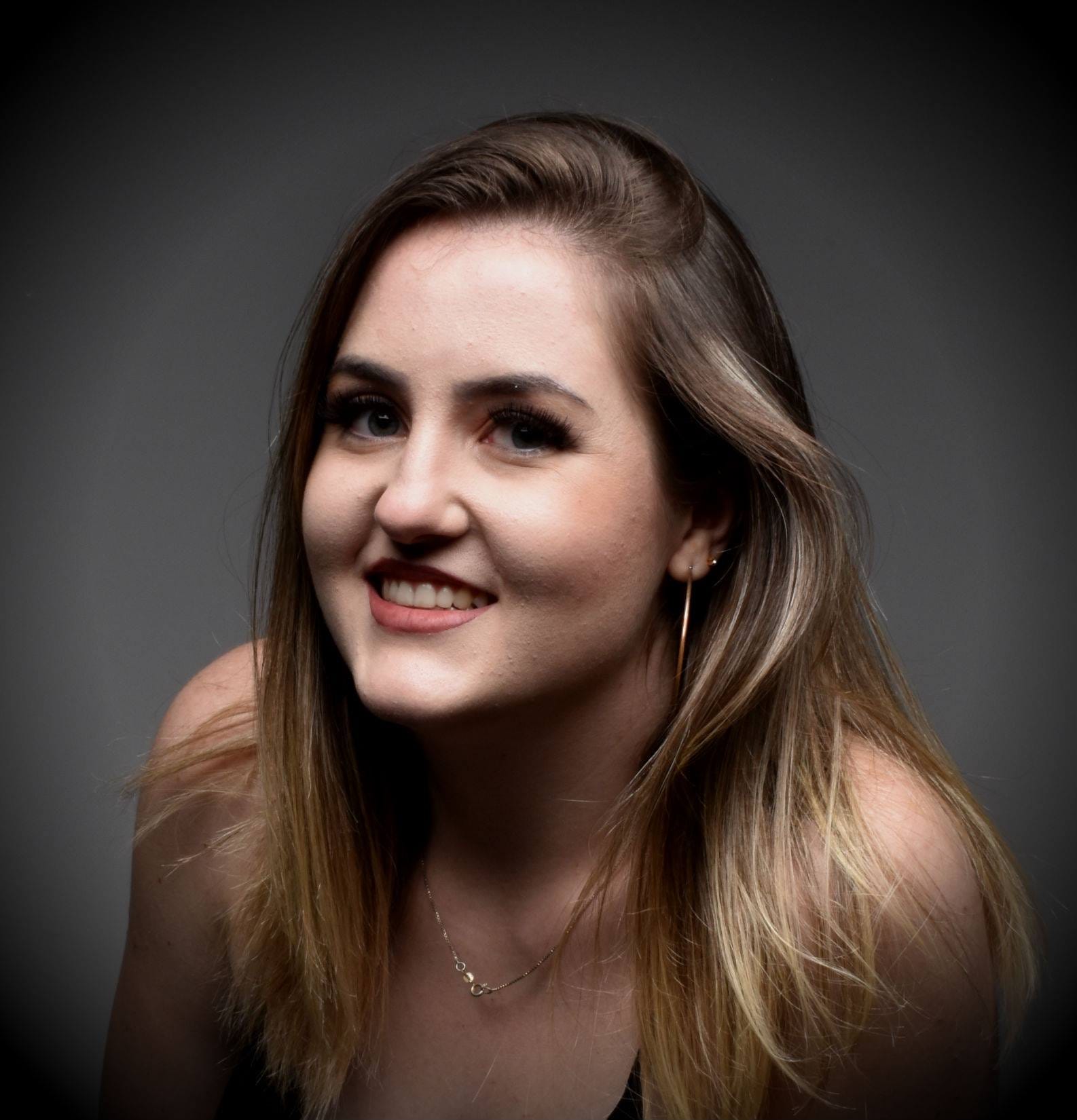 Jhulia Dahmer – Medium