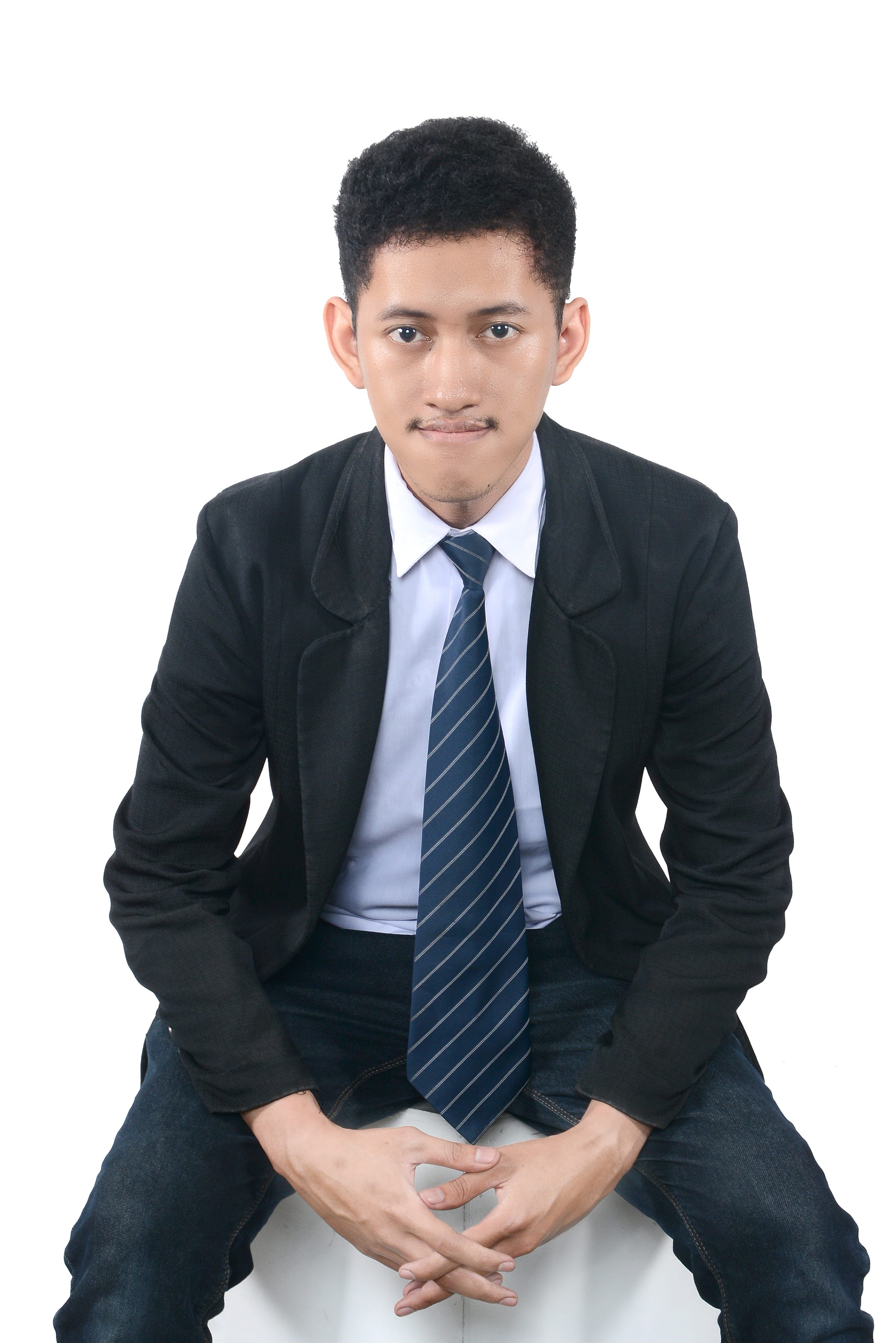 Fadli Ikram – Medium