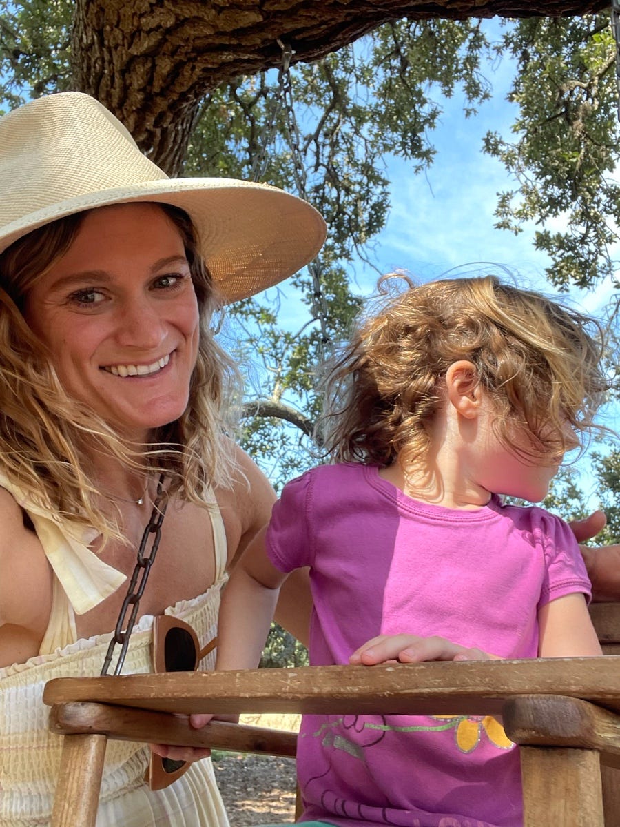 Kelly Ferraro – Medium