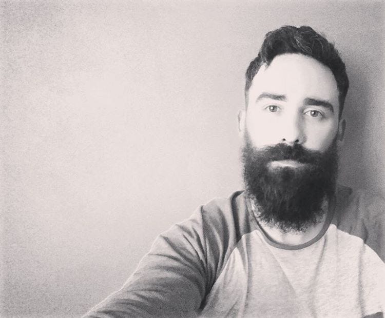 Robbie Lynch – Medium