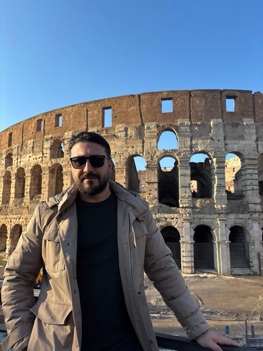 Umut Akbulut – Medium Umut Akbulut – Medium