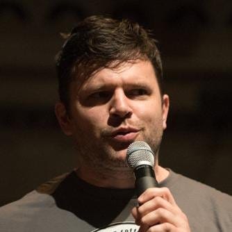 Kevin Moore – Medium