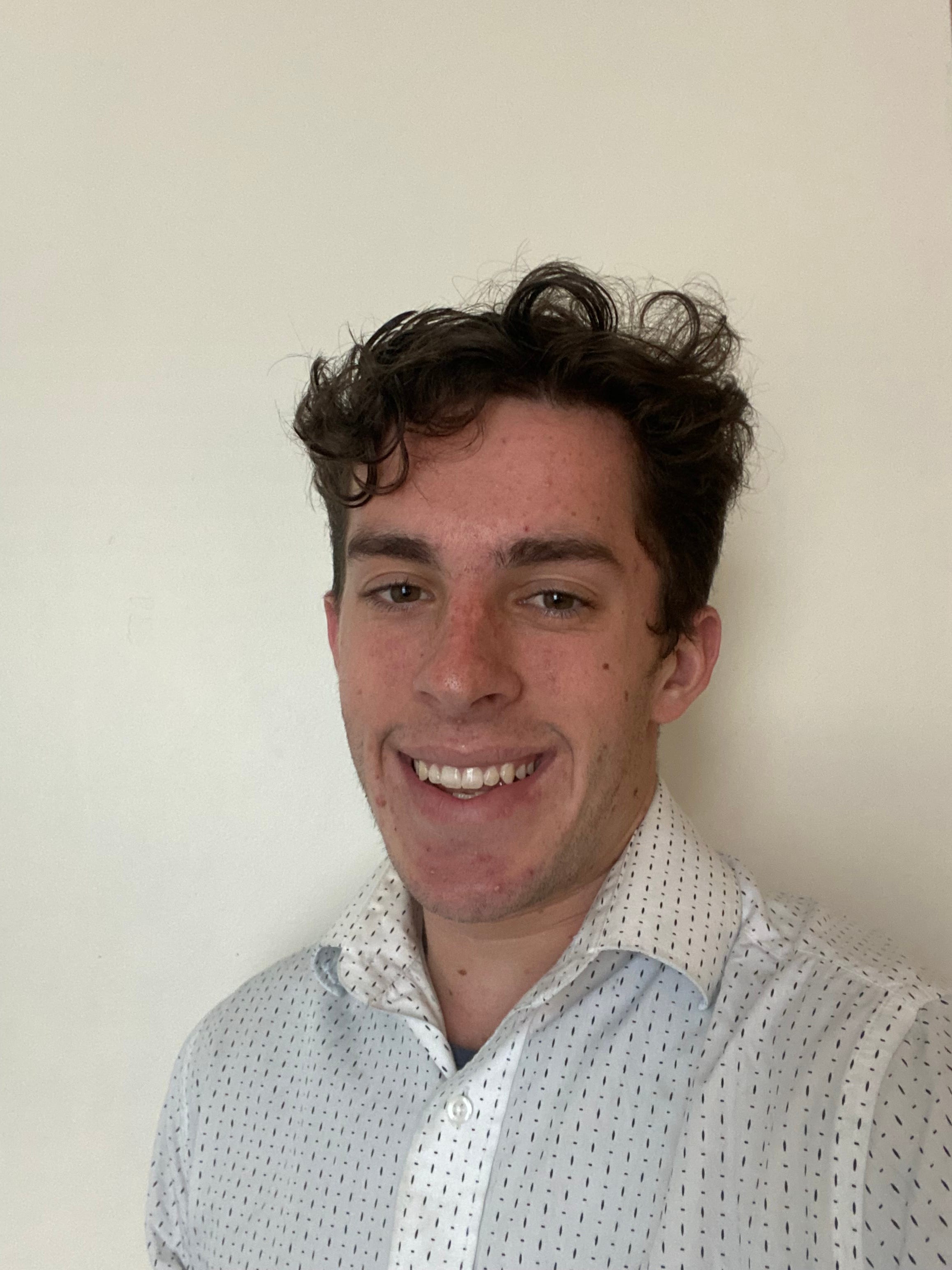 Mason Lawlor – Medium