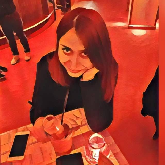 Mona Tavakoli – Medium