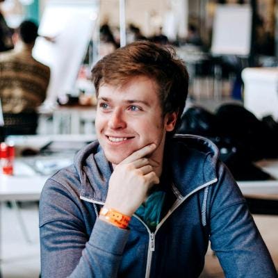 Konstantin Semianov – Medium