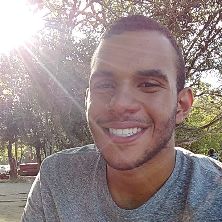 Daniel Neves – Medium