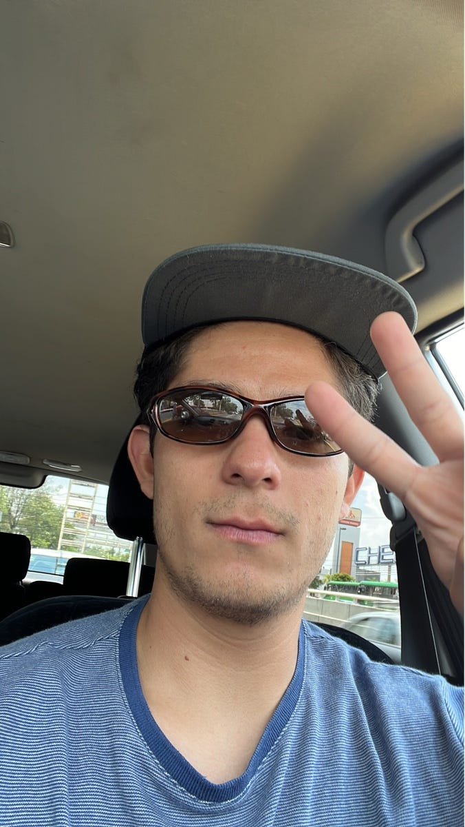 Juan Pablo Fausto Ochoa – Medium