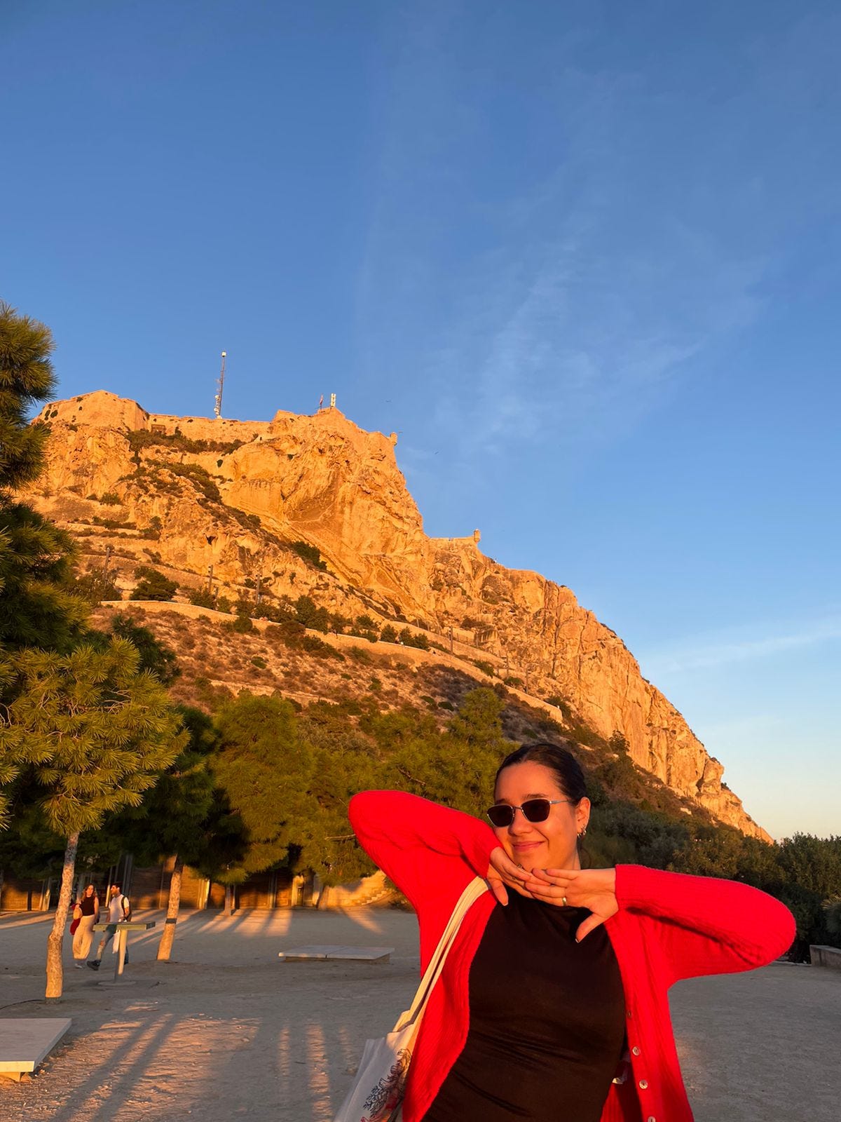 Maria Cecilia – Medium