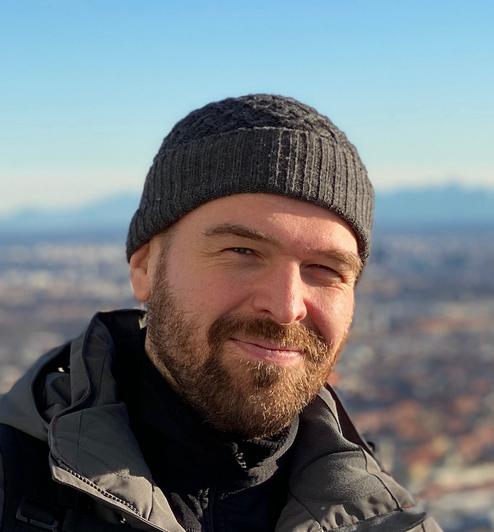 Roland Dubois – Medium