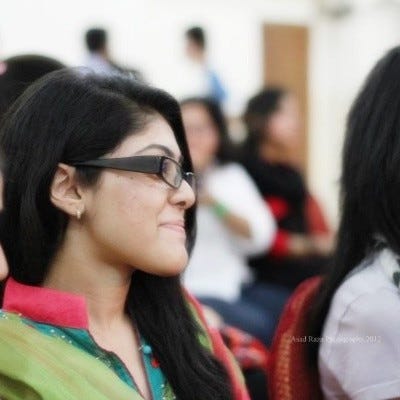 Sheza Ashraf – Medium