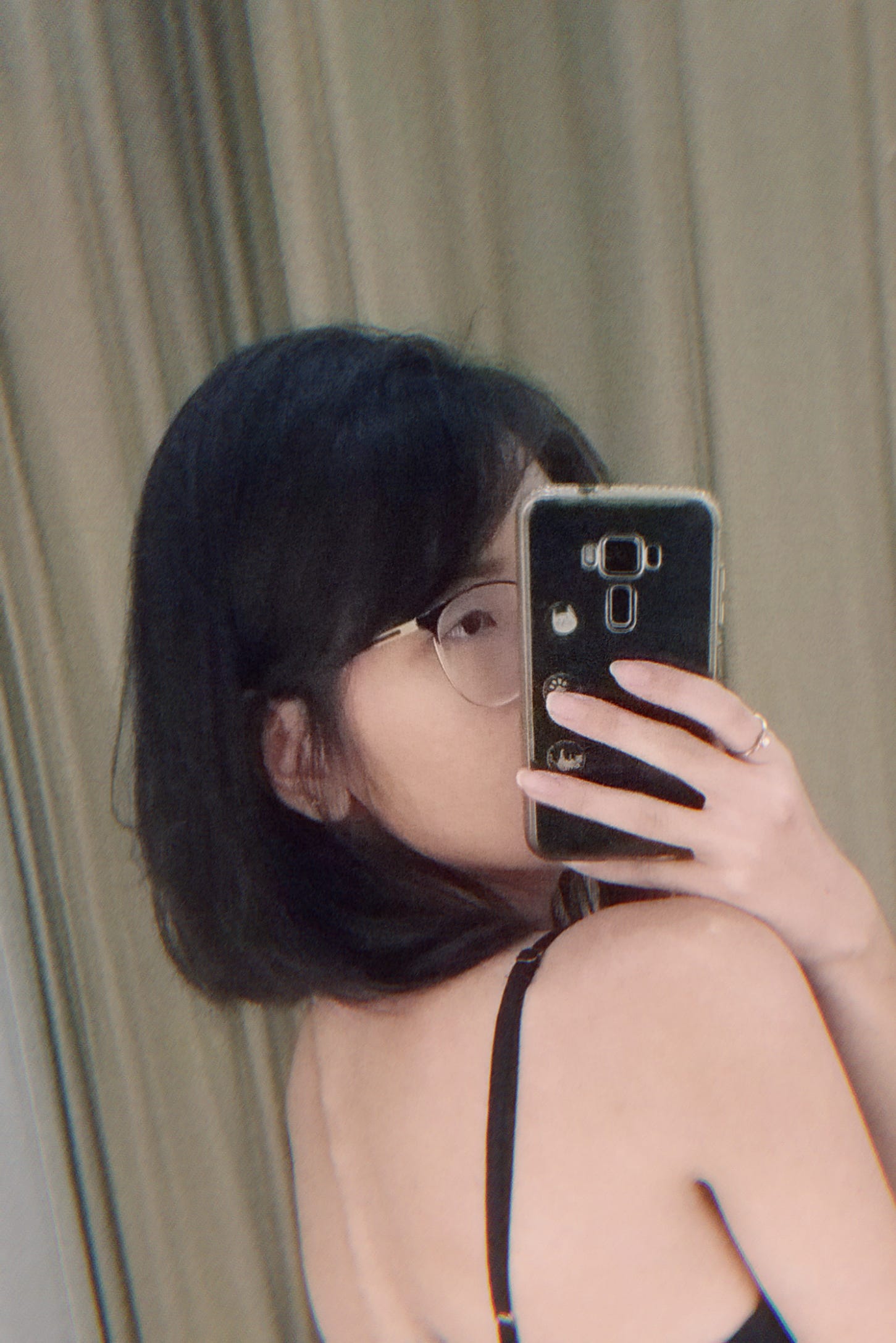 Ju Yukie – Medium