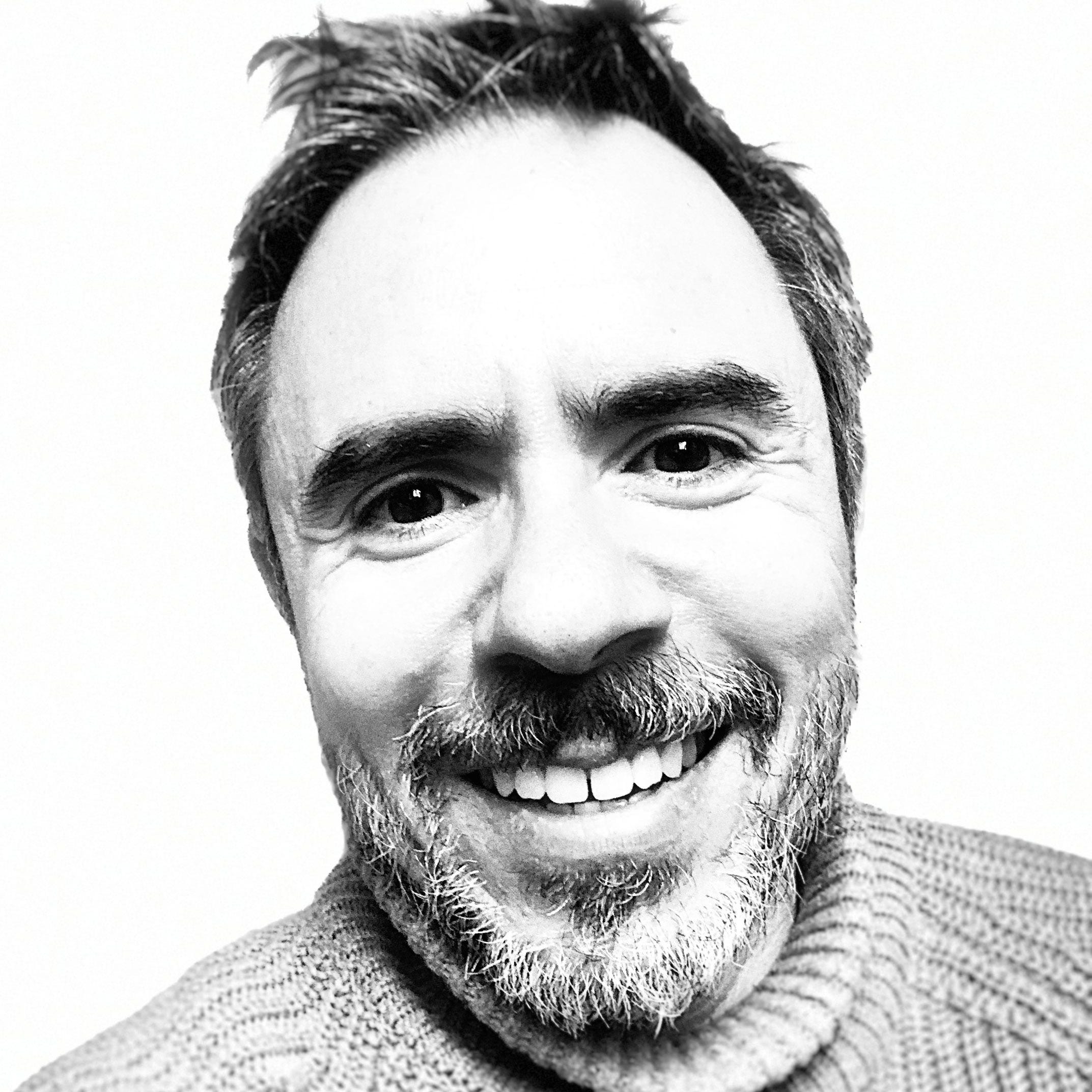Joe Heapy – Medium