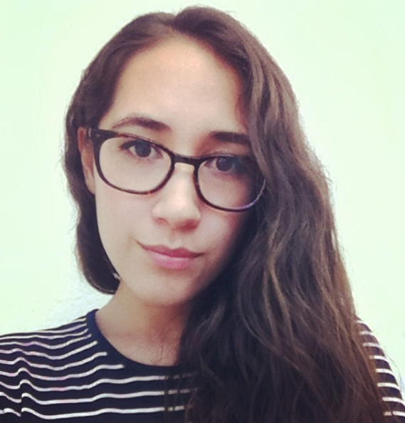 Ana Q. – Medium
