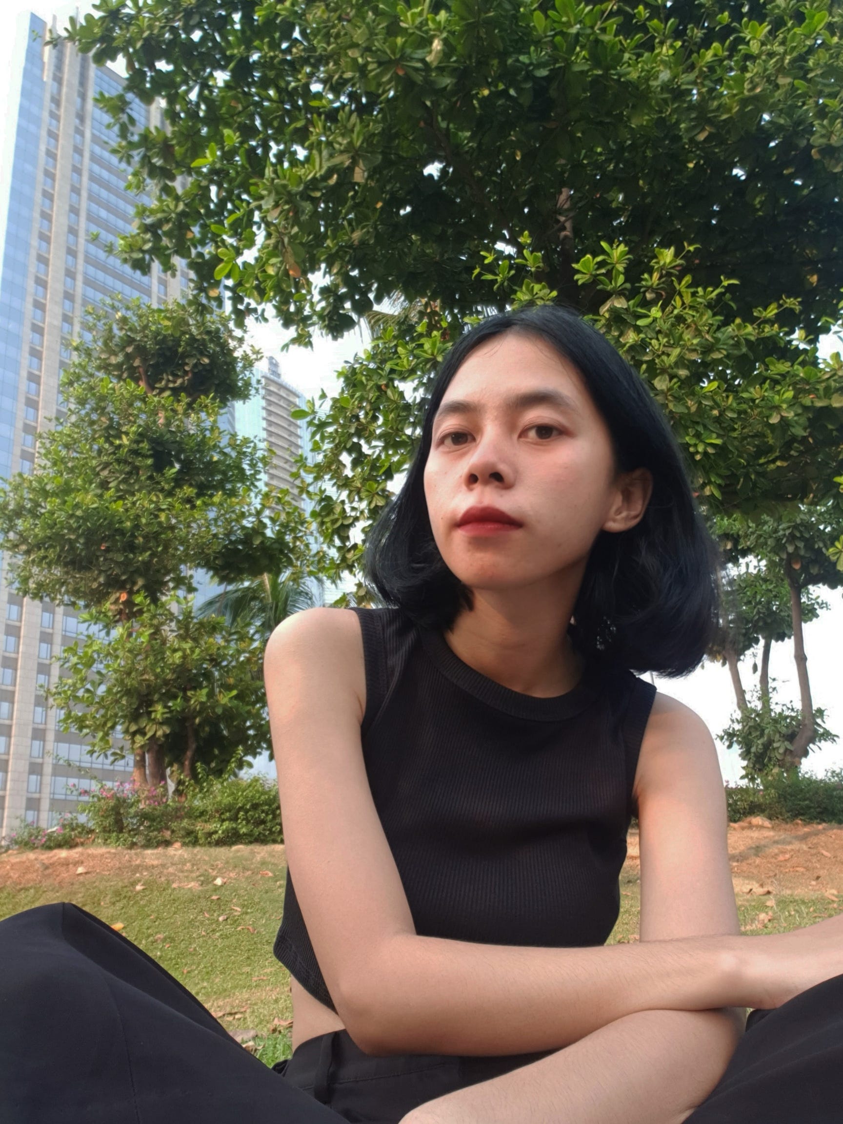 Amanda Mila – Medium