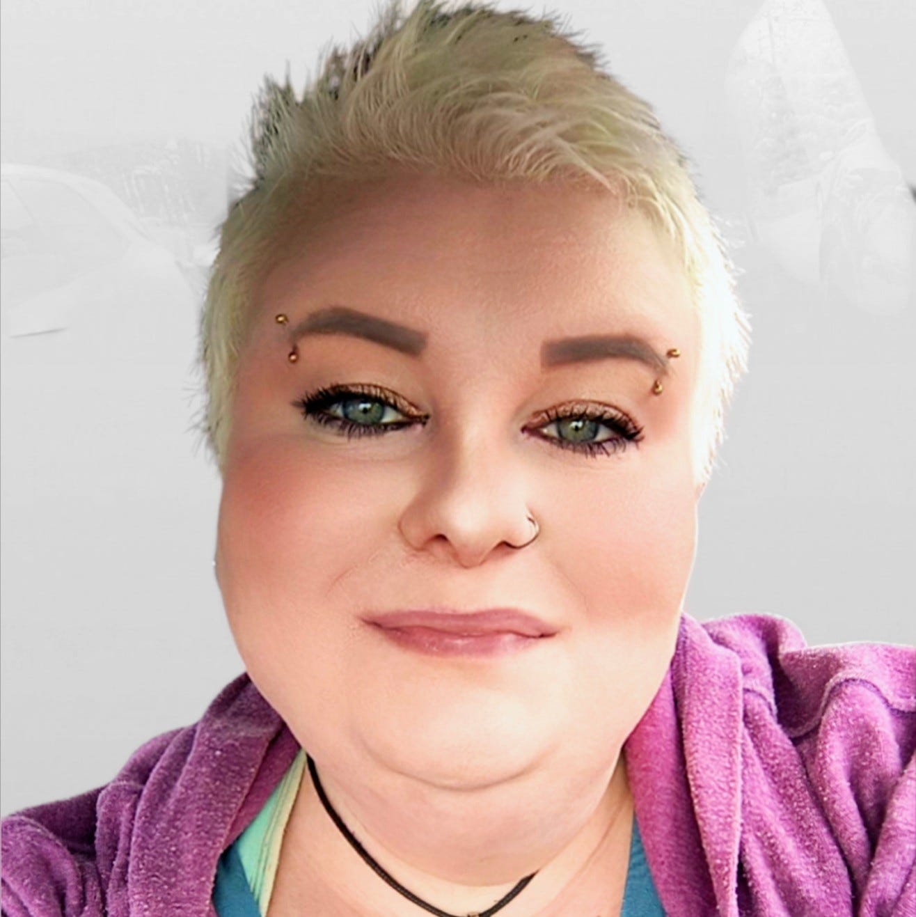 Leah Burt – Medium