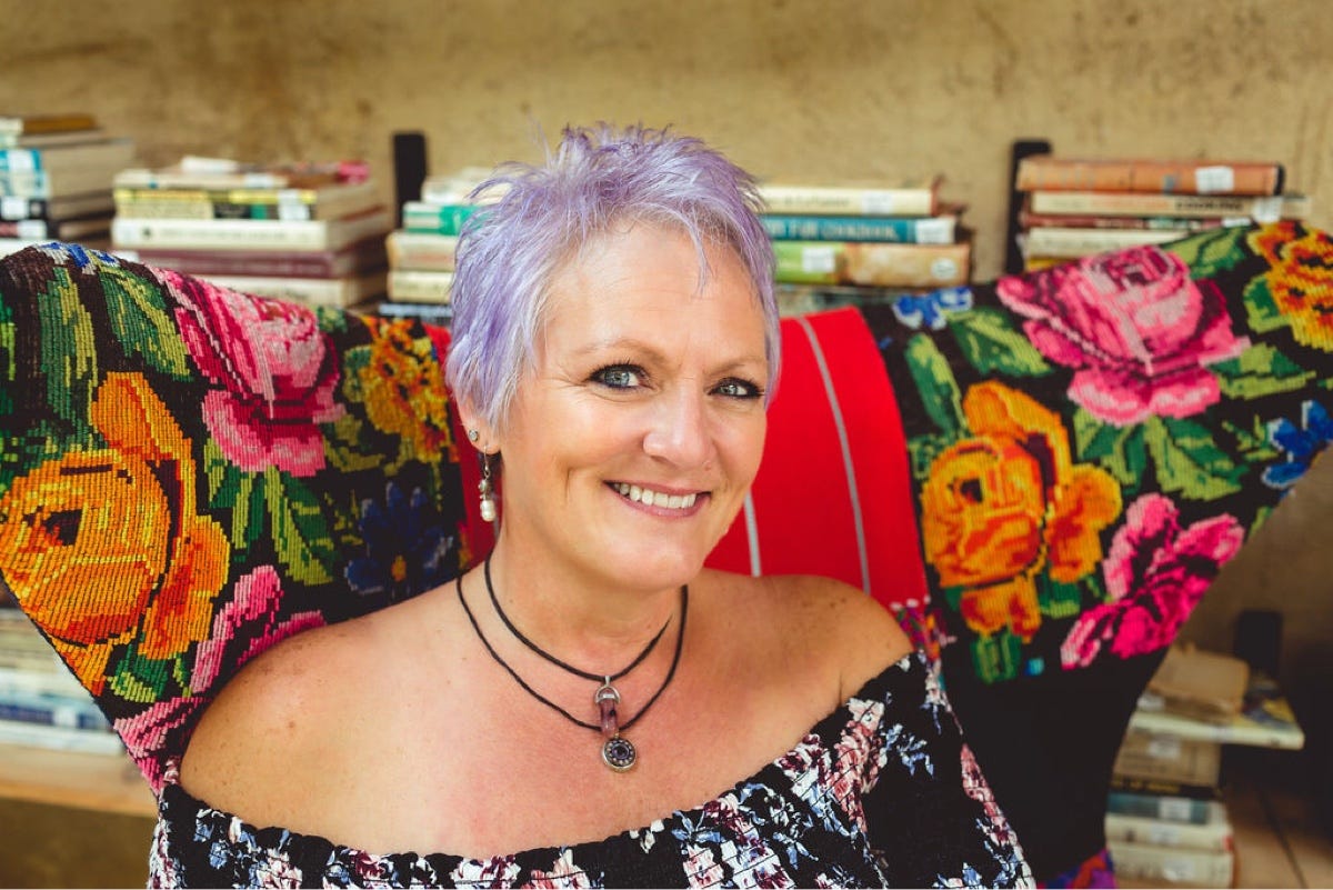 Ronda Taylor – Medium