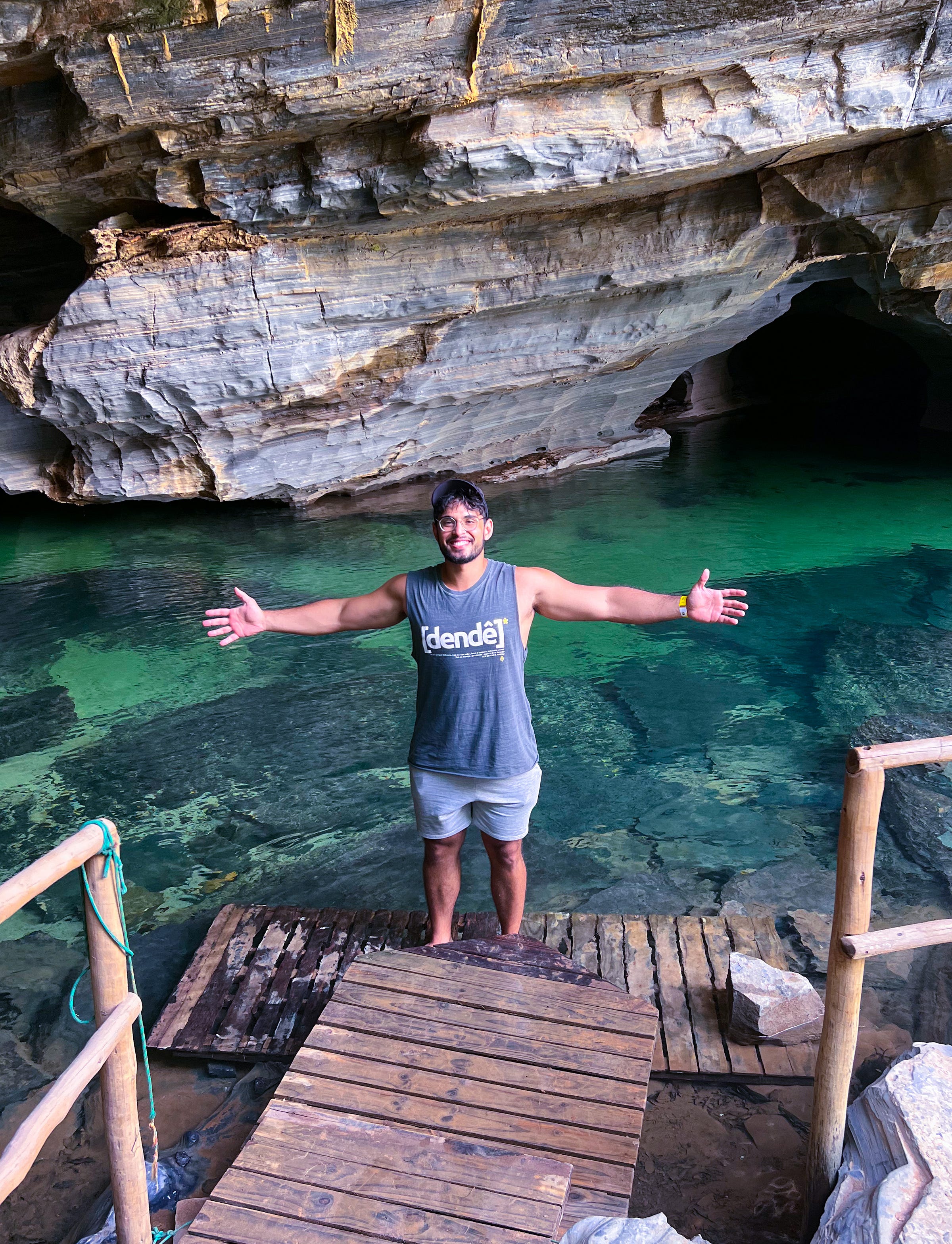Victor Laureano – Medium