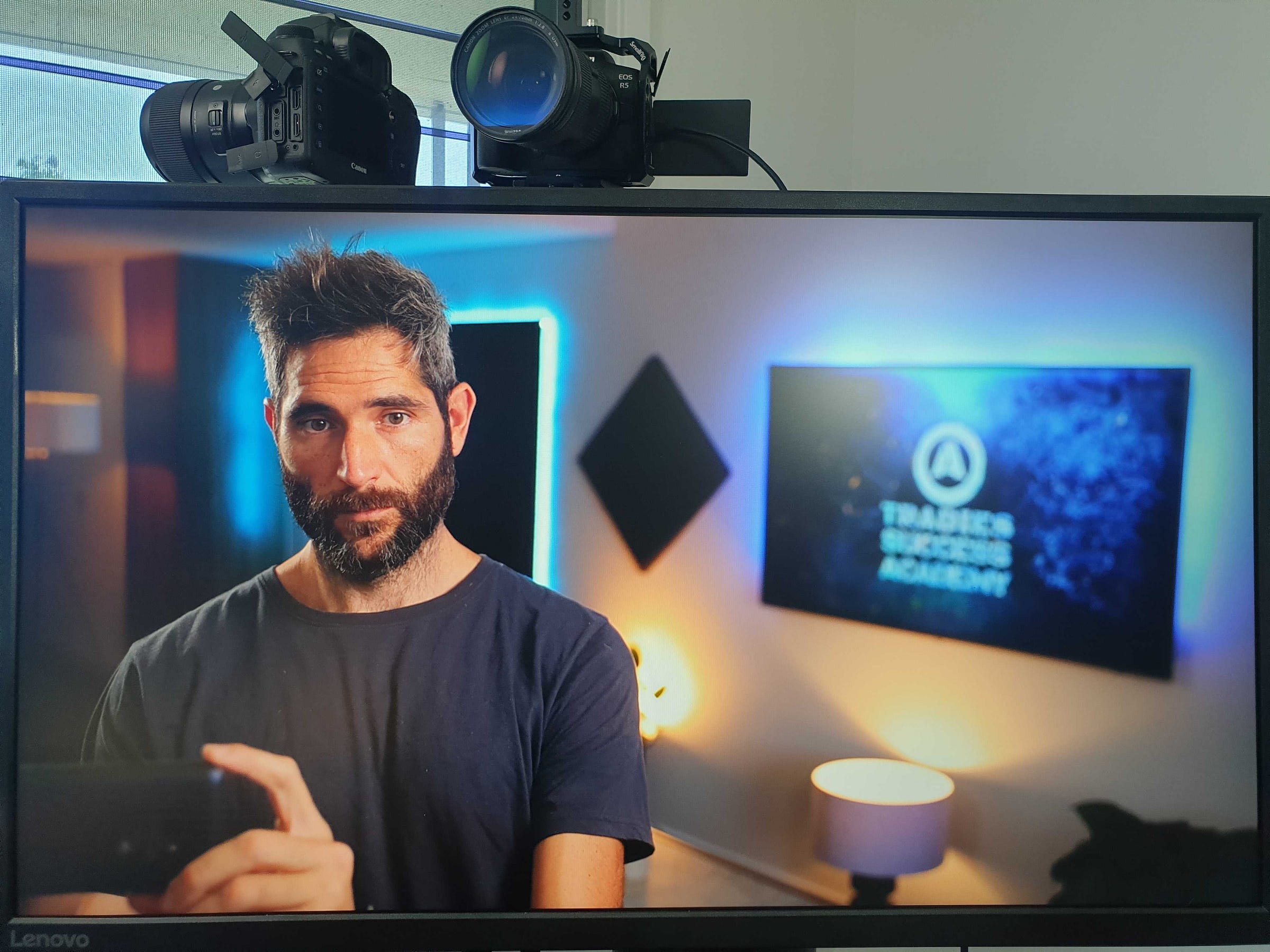 Arion Ardalla – Medium