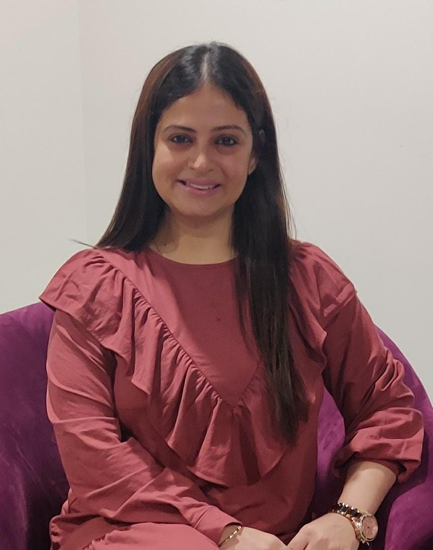 Dr. Veena Dadwani – Medium