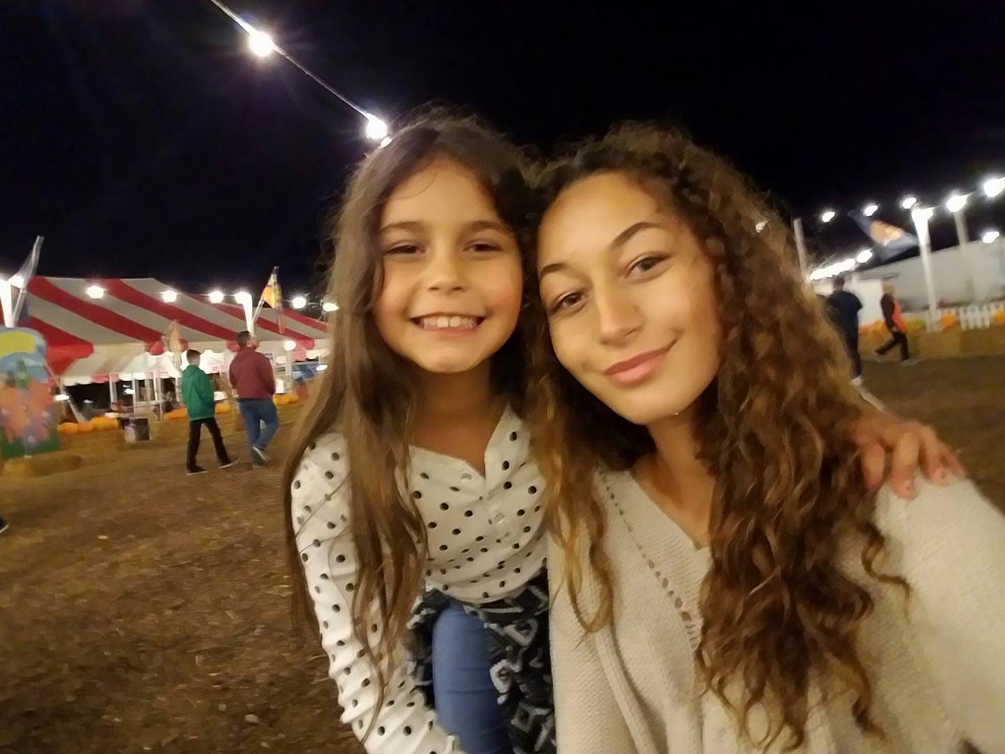 Elizabeth Ramos – Medium