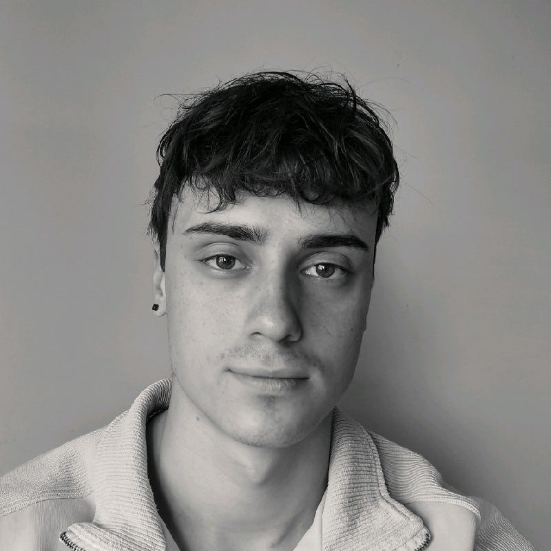 Kostas Pakačimas – Medium
