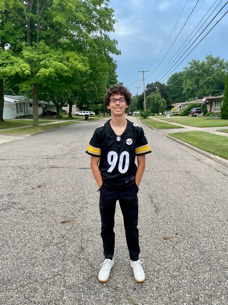 Quinton Reynolds – Medium