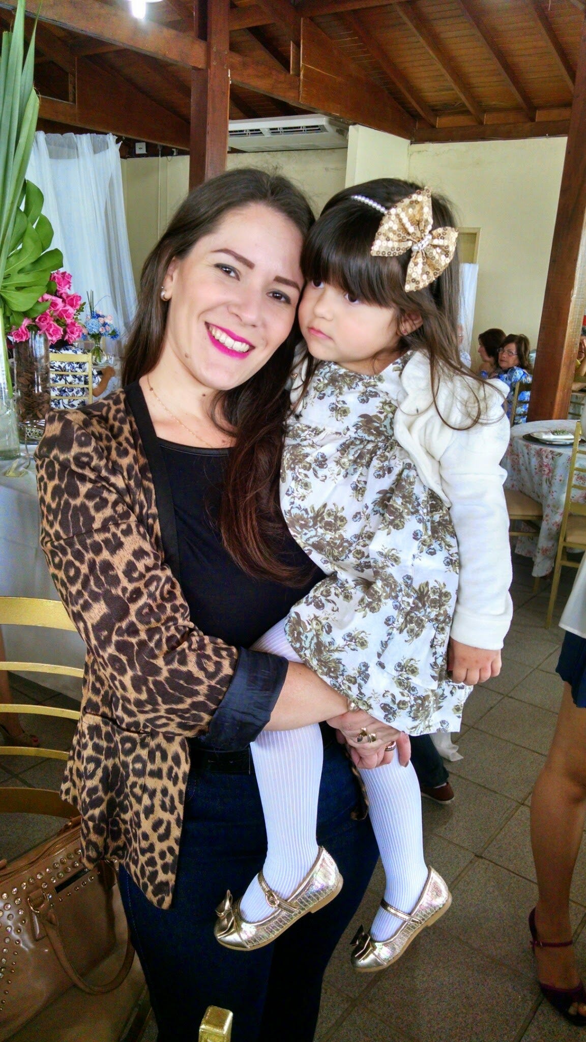 Mariella Gloria Rodrigues – Medium