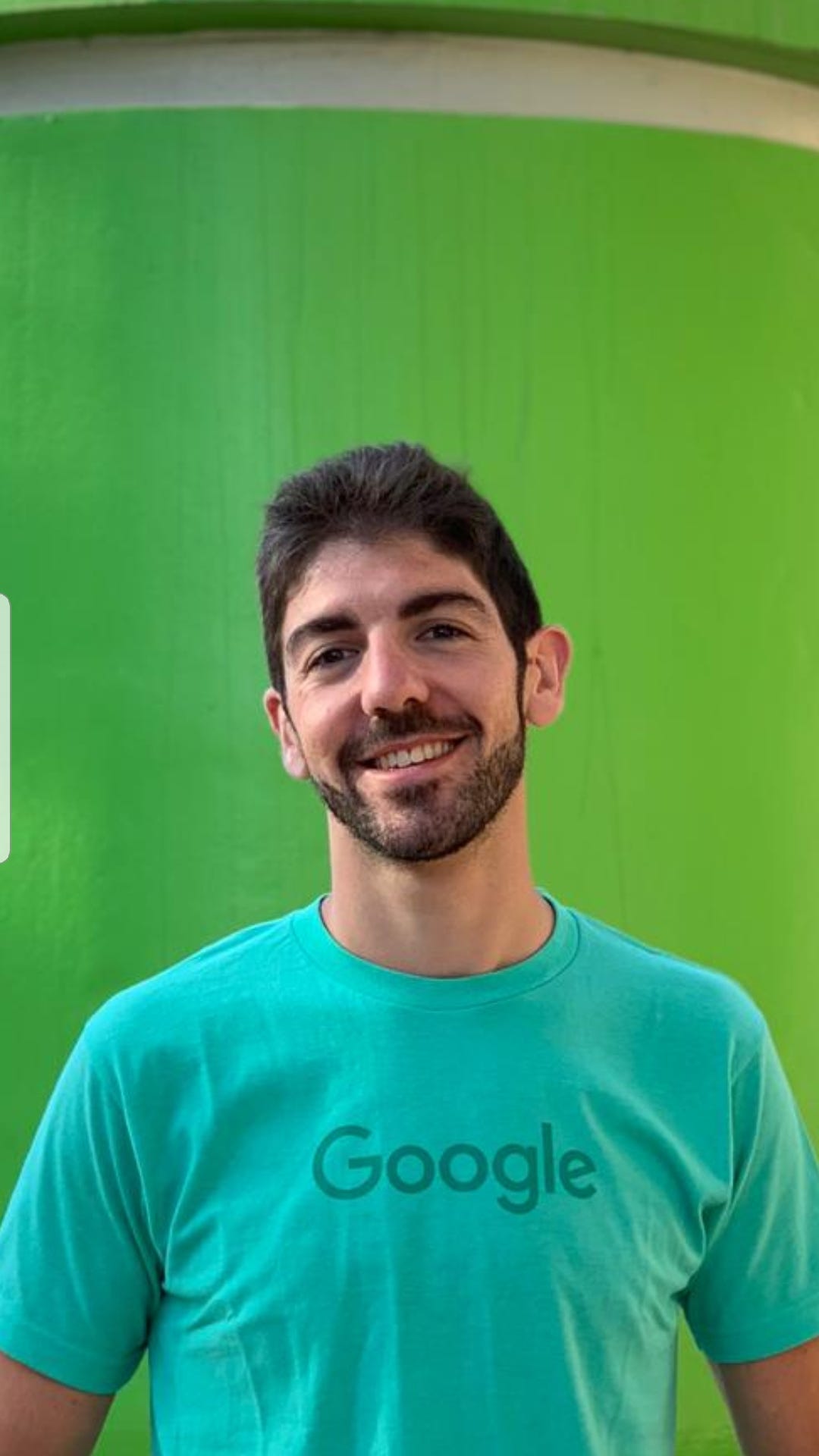Manuel Vivo – Medium