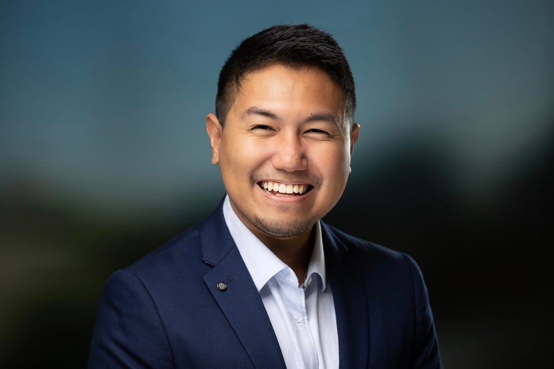 Noel Angelo Borneo – Medium