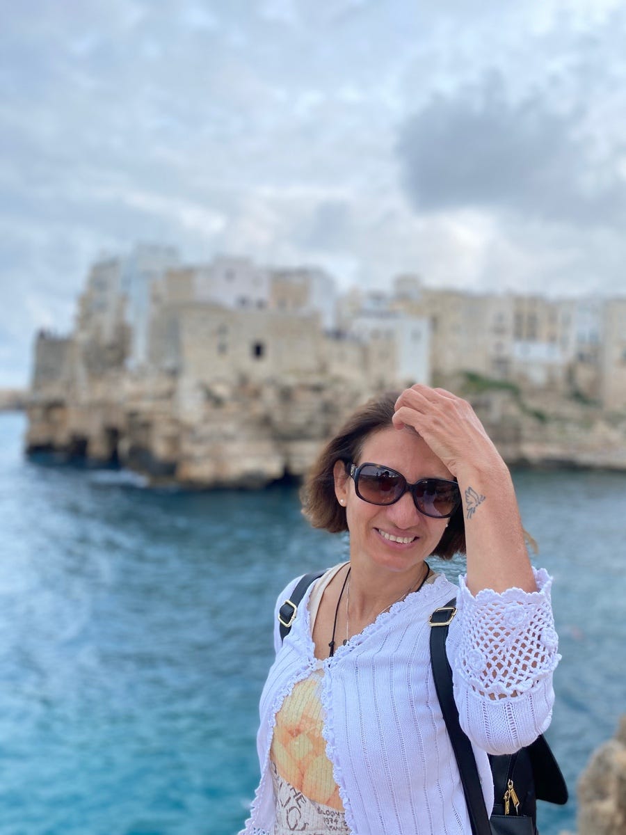 MARIA VICTORIA CLEMENTE – Medium