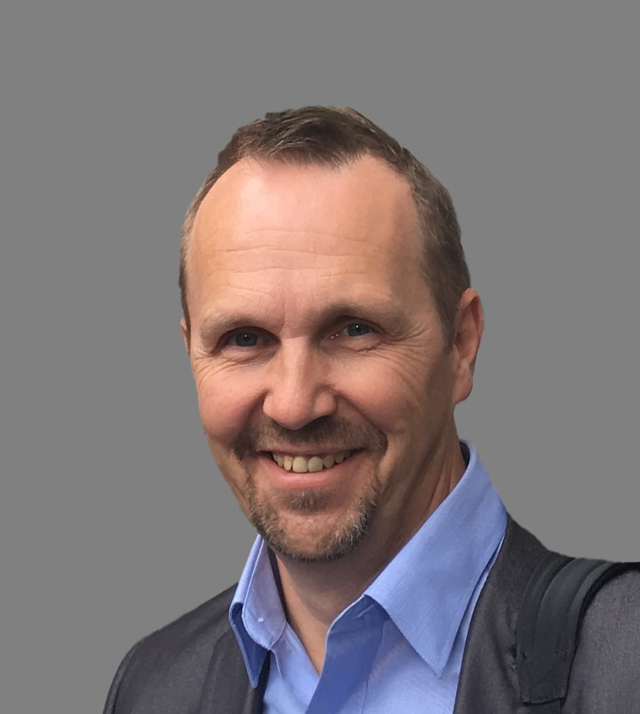 Graeme Bryce – Medium