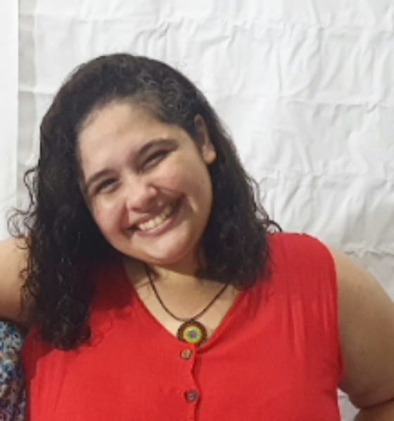 Anna Almeida – Medium