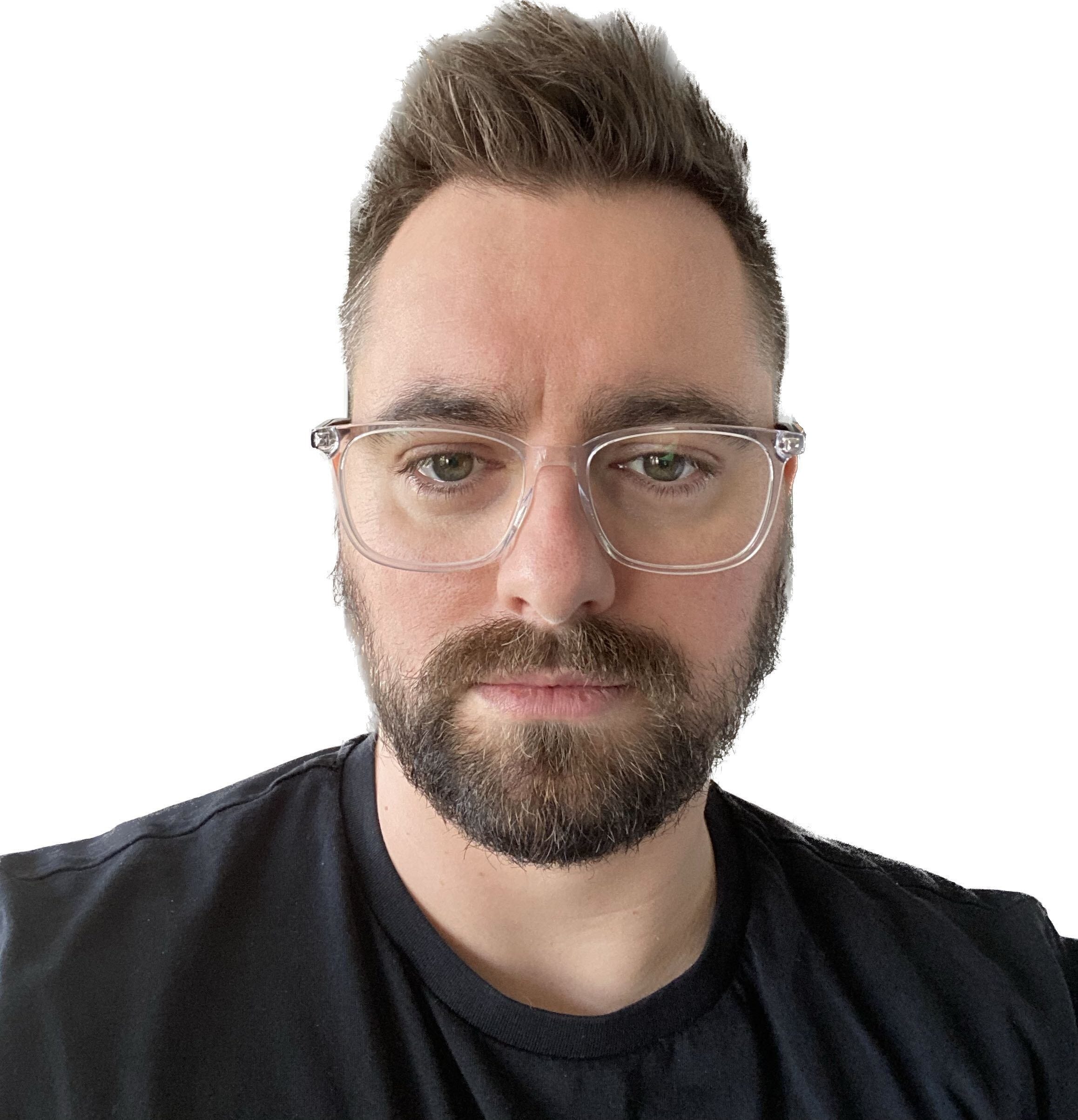 Chris Leighton – Medium