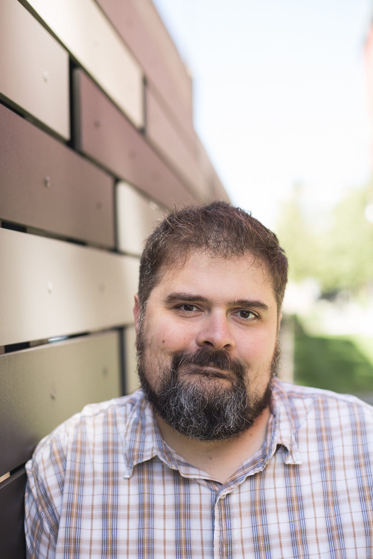 Chris J Shelby – Medium