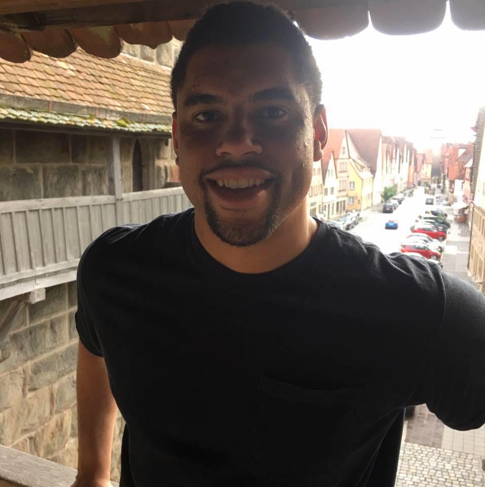 Roy Collins – Medium