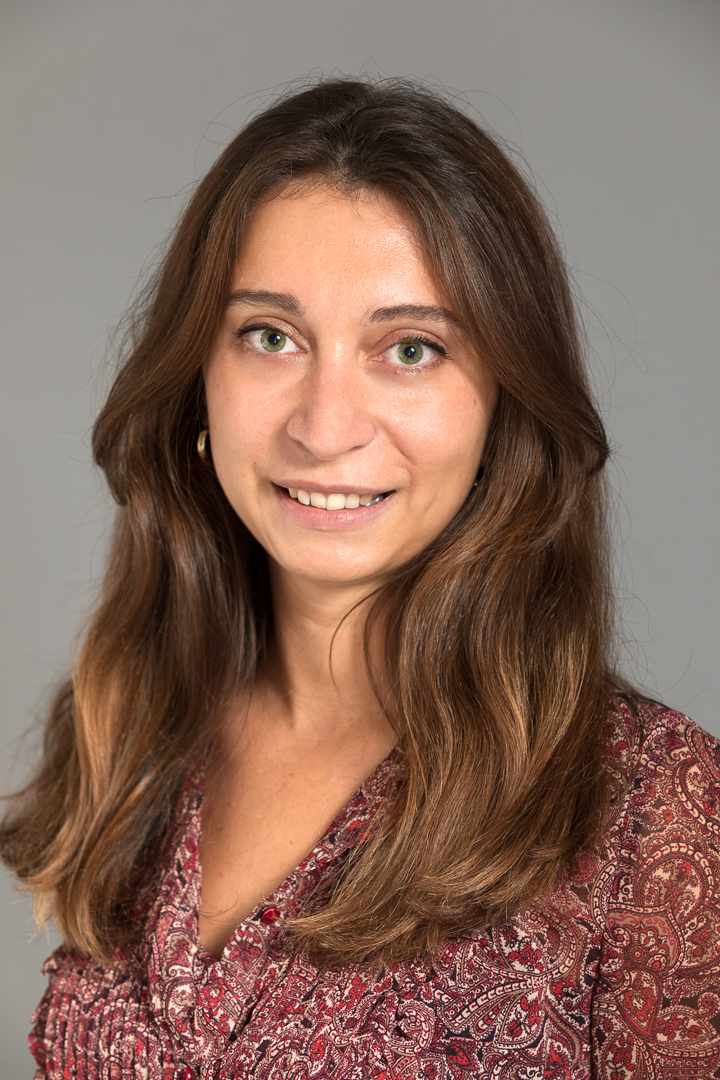Caroline Ganne – Medium