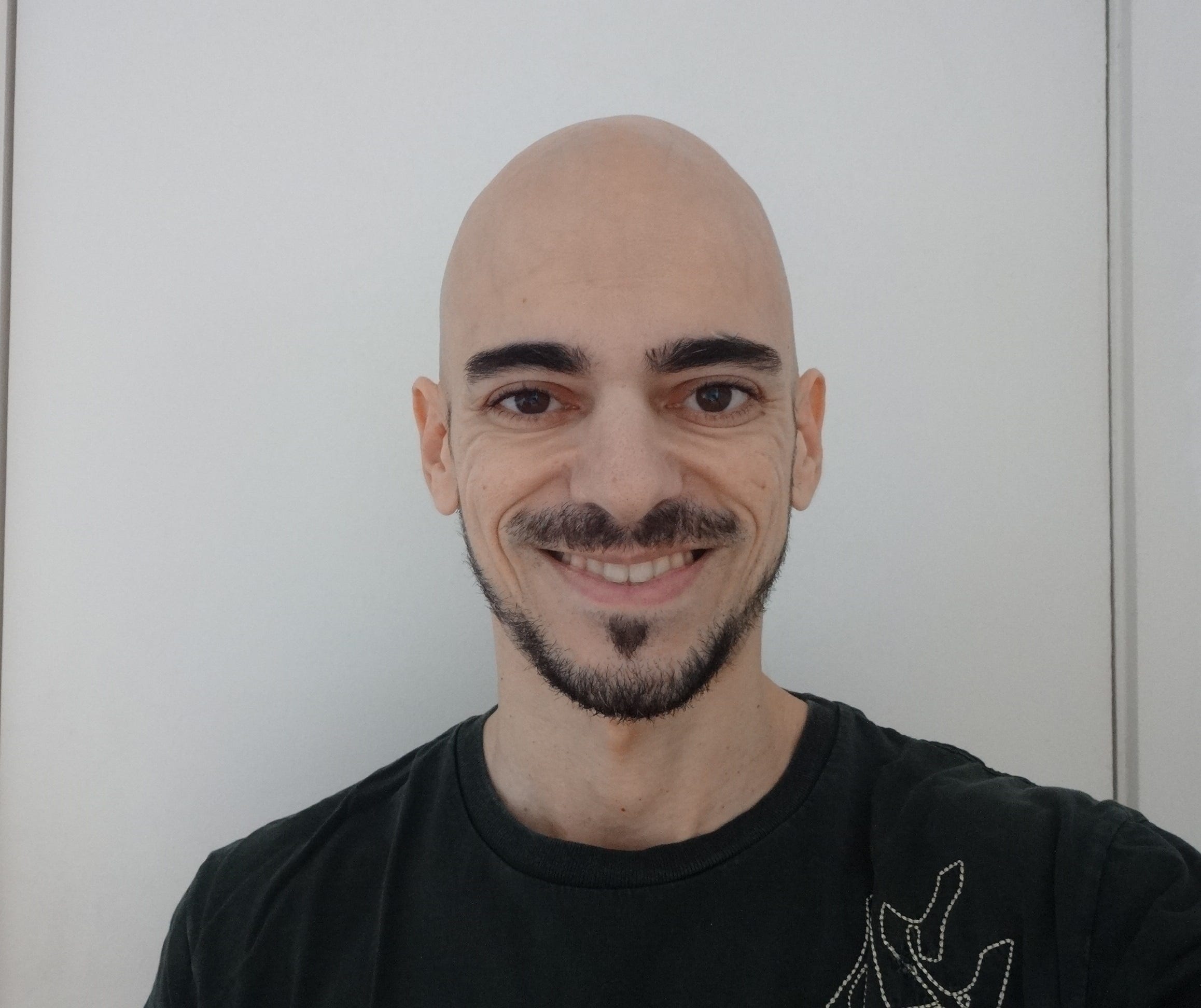 Henrique Rodrigues – Medium