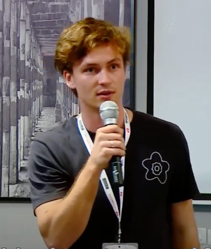 Mads Pedersen – Medium