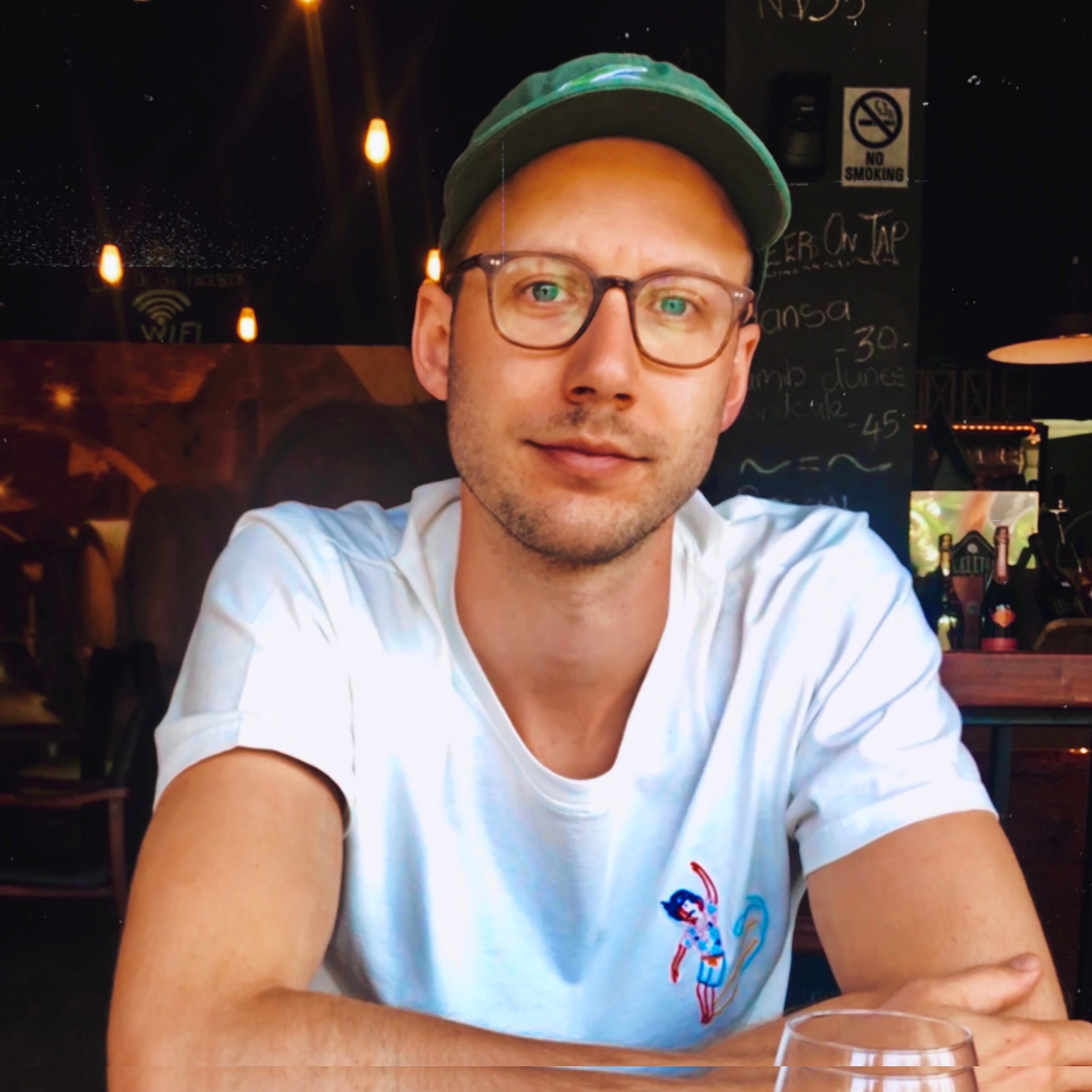 Jo – Medium