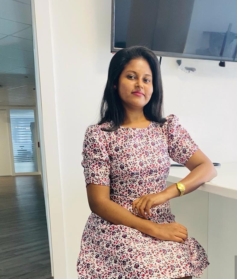 Dilki Thilakarathna – Medium