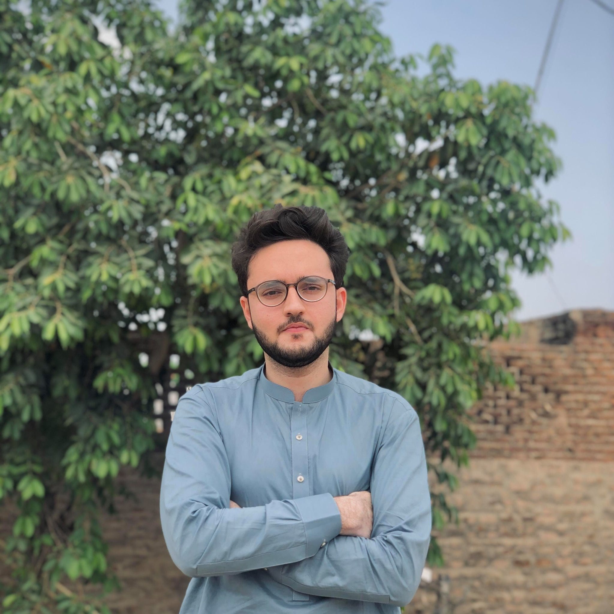 Talha Akbar – Medium